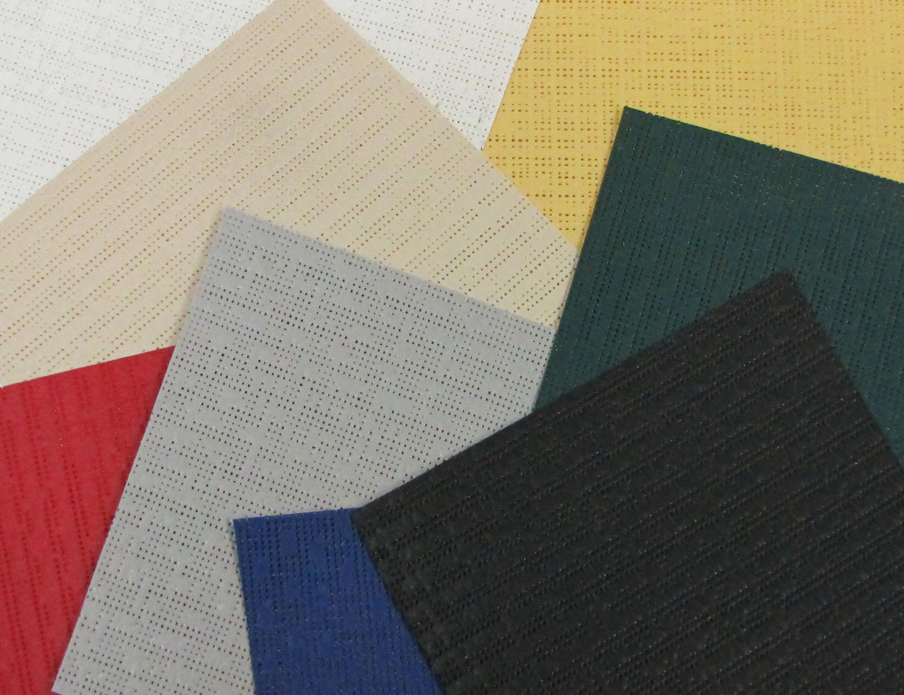 Guided Vertical Awning | Soltis 96 | Microperforated Fabric